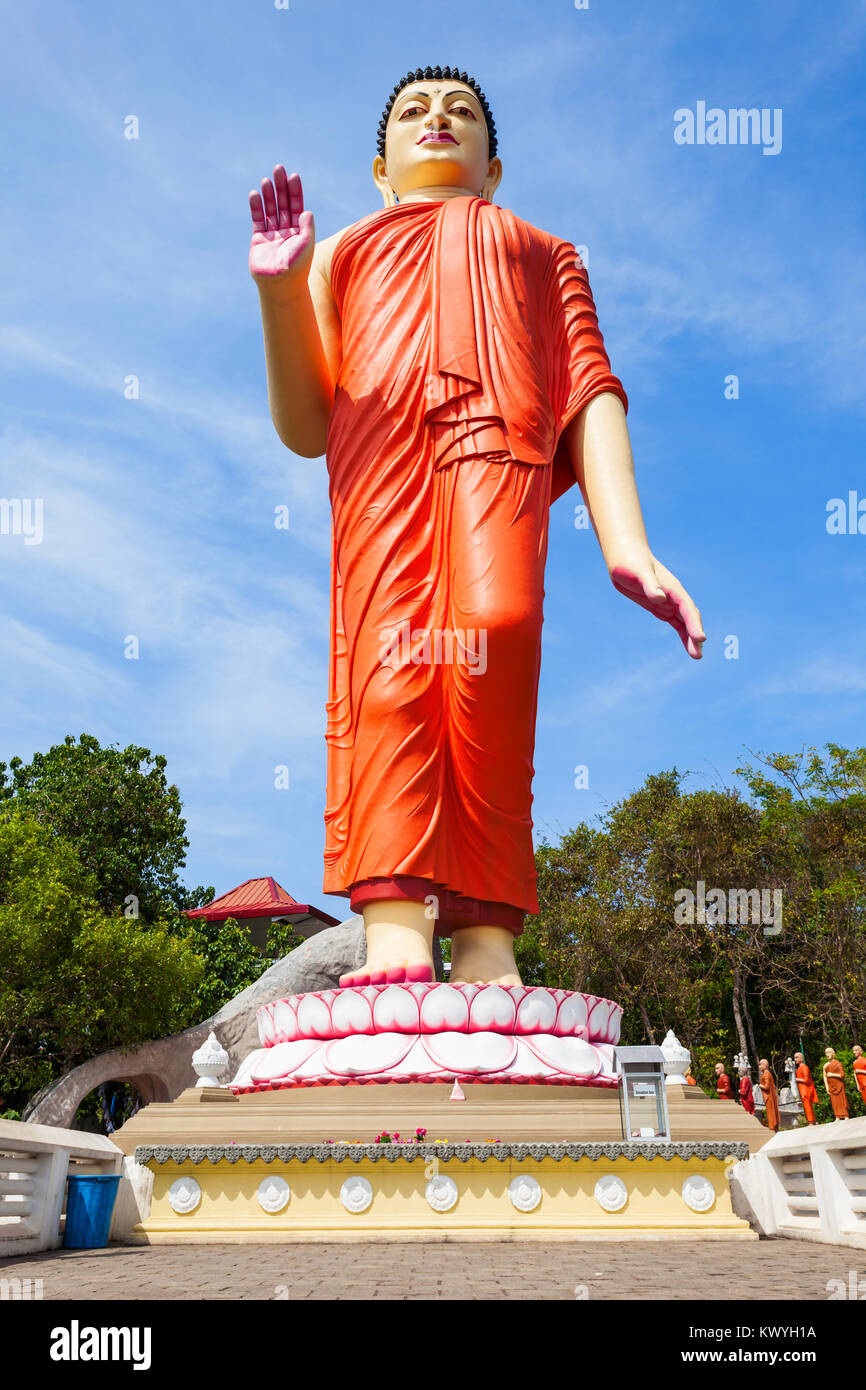 Buddha monument at the Ranawana Purana Rajamaha Viharaya. Ranawana ...