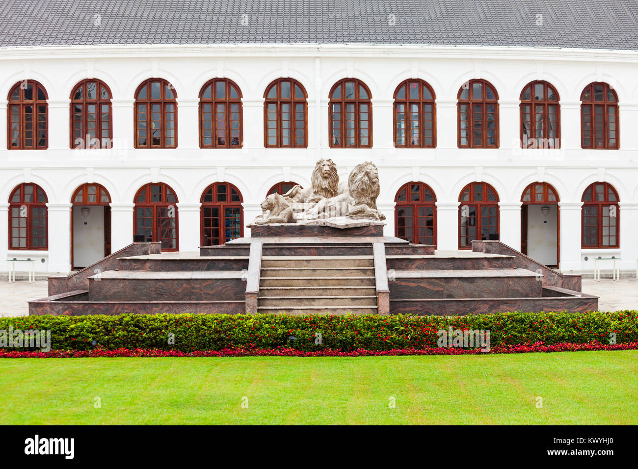 The Arcade Independence Square is a building complex in the center of ...