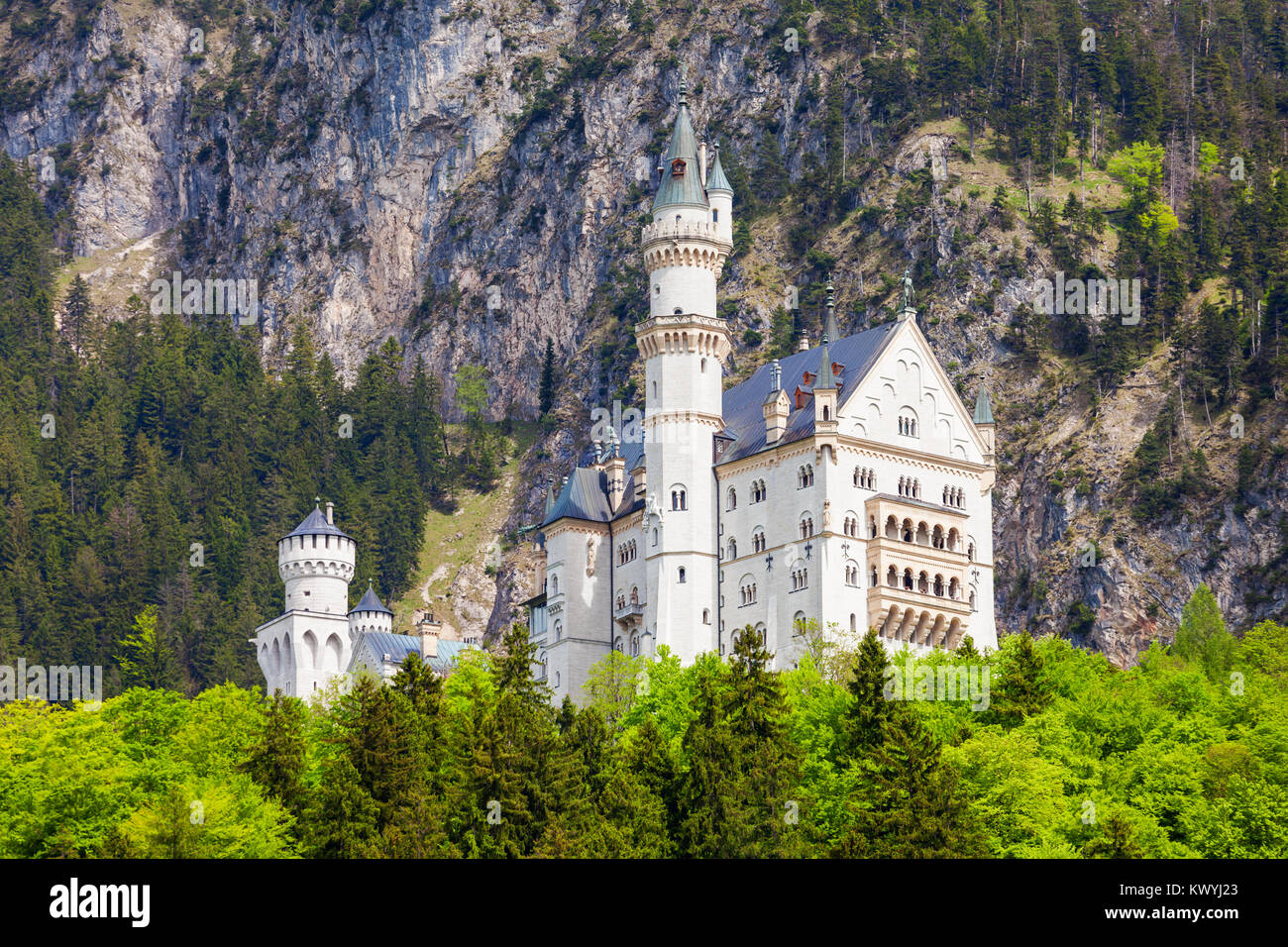 Schloss Neuschwanstein Castle or New Swanstone Castle is a Romanesque ...