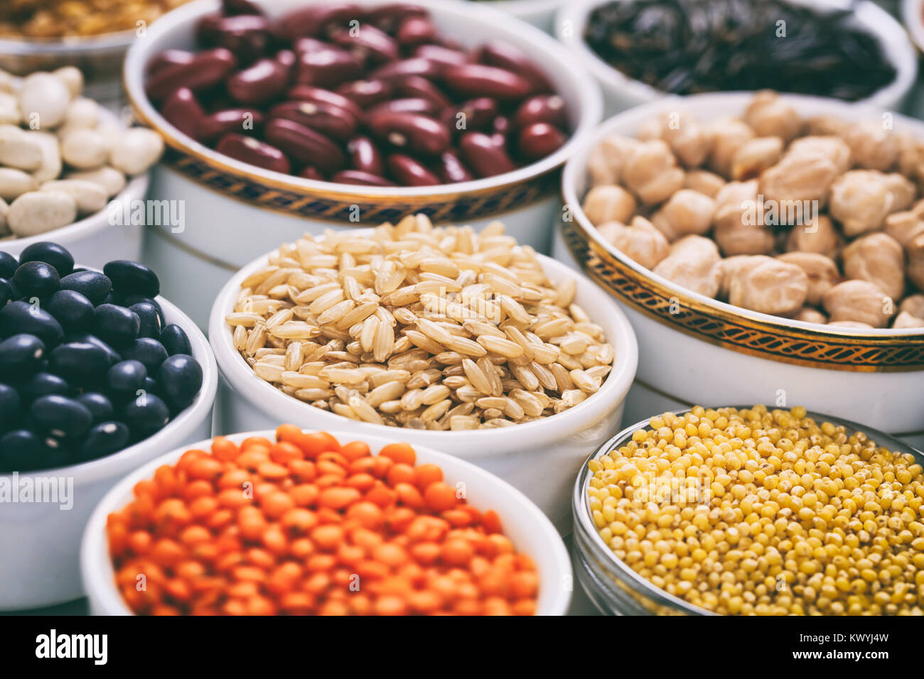Lentils legumes pea hi-res stock photography and images - Alamy