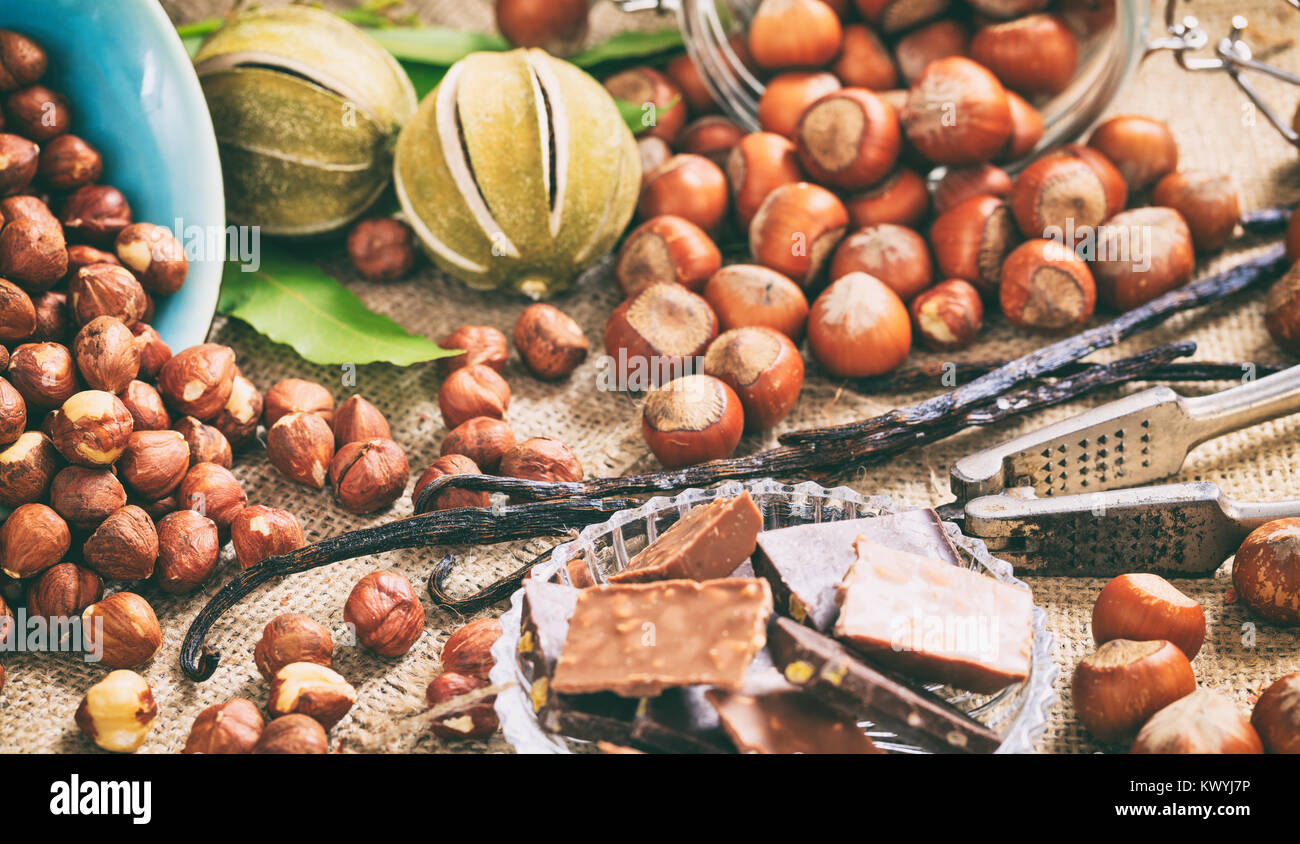 Tasty chocolate bars nuts hi-res stock photography and images - Alamy