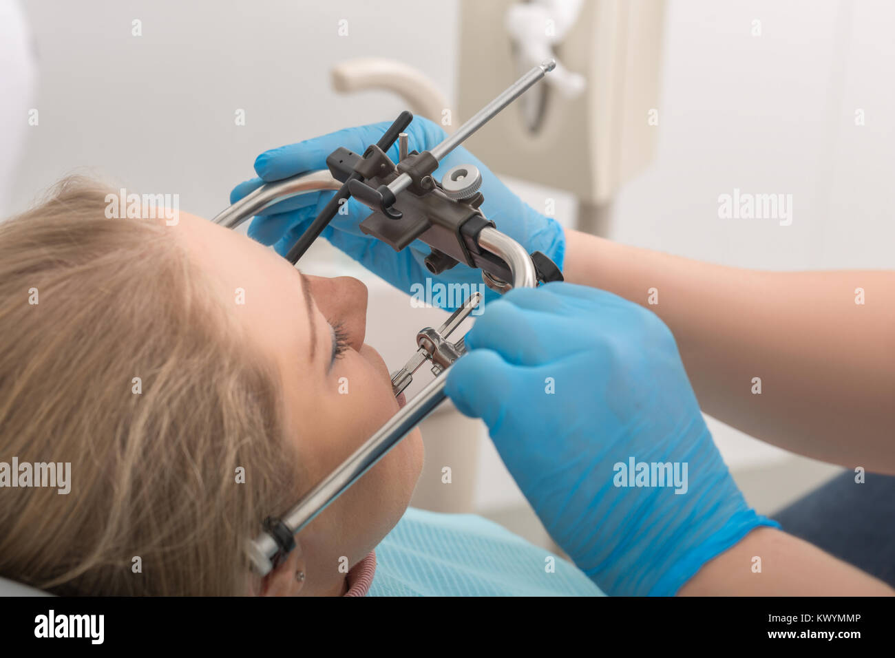 Installation of the face-bow. Functional diagnostics. Modern technology ...