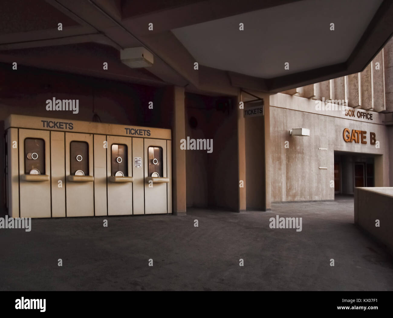 Admission booth hi-res stock photography and images - Alamy