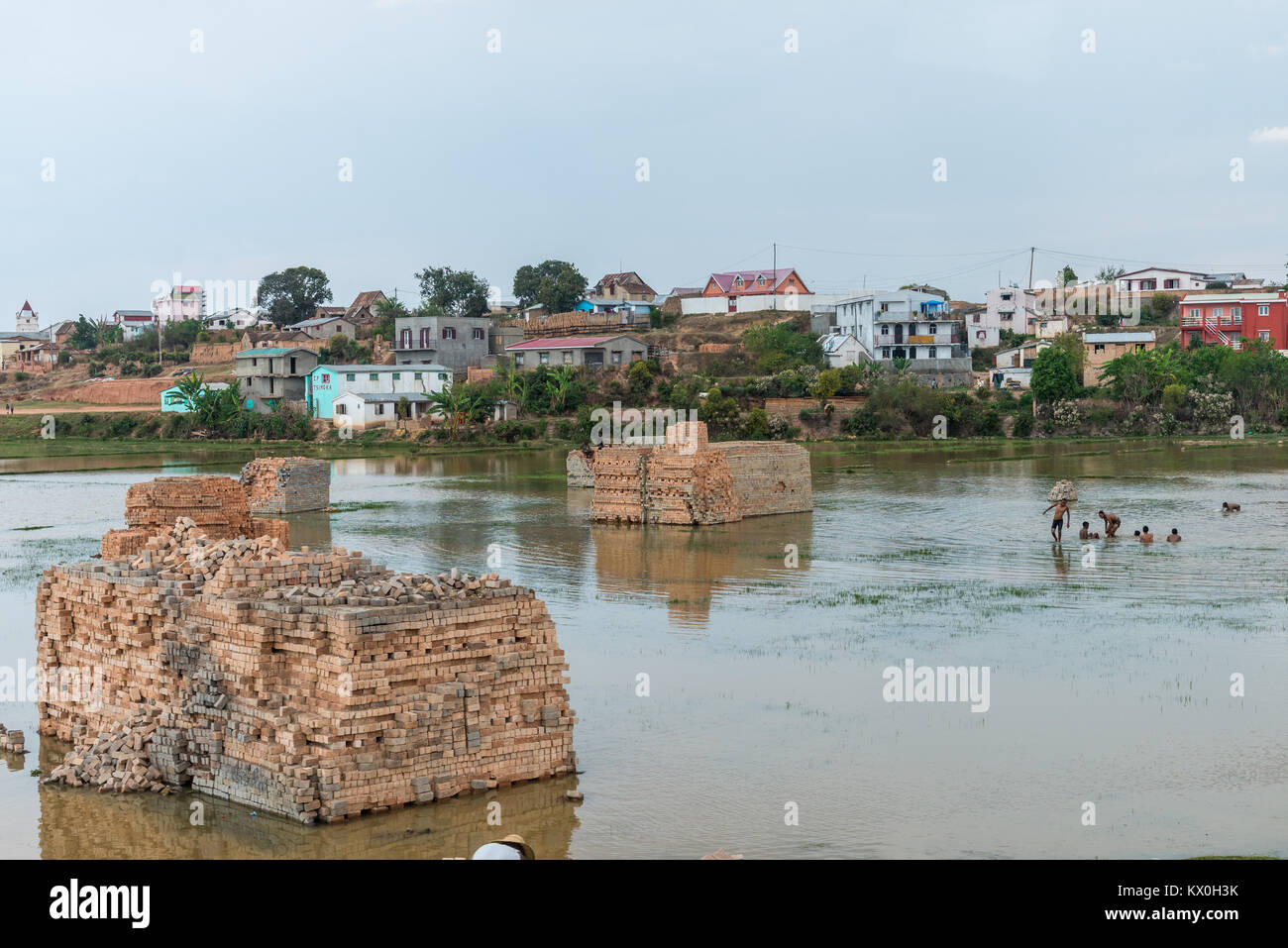 Africa brick bricks hi-res stock photography and images - Alamy