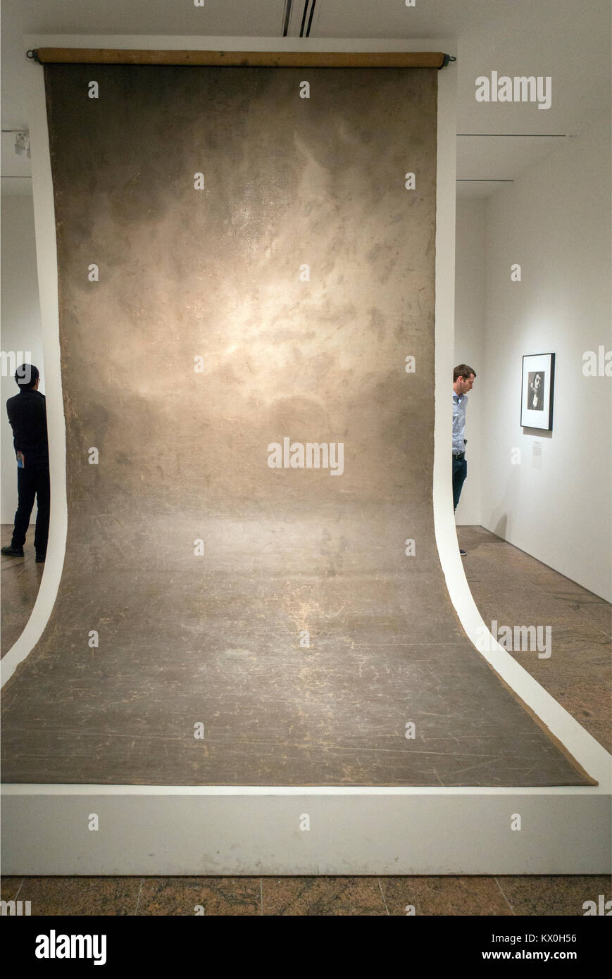 Museum backdrop hi-res stock photography and images - Alamy