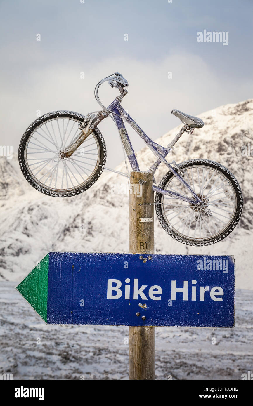 Rent a bike sign hi-res stock photography and images - Alamy