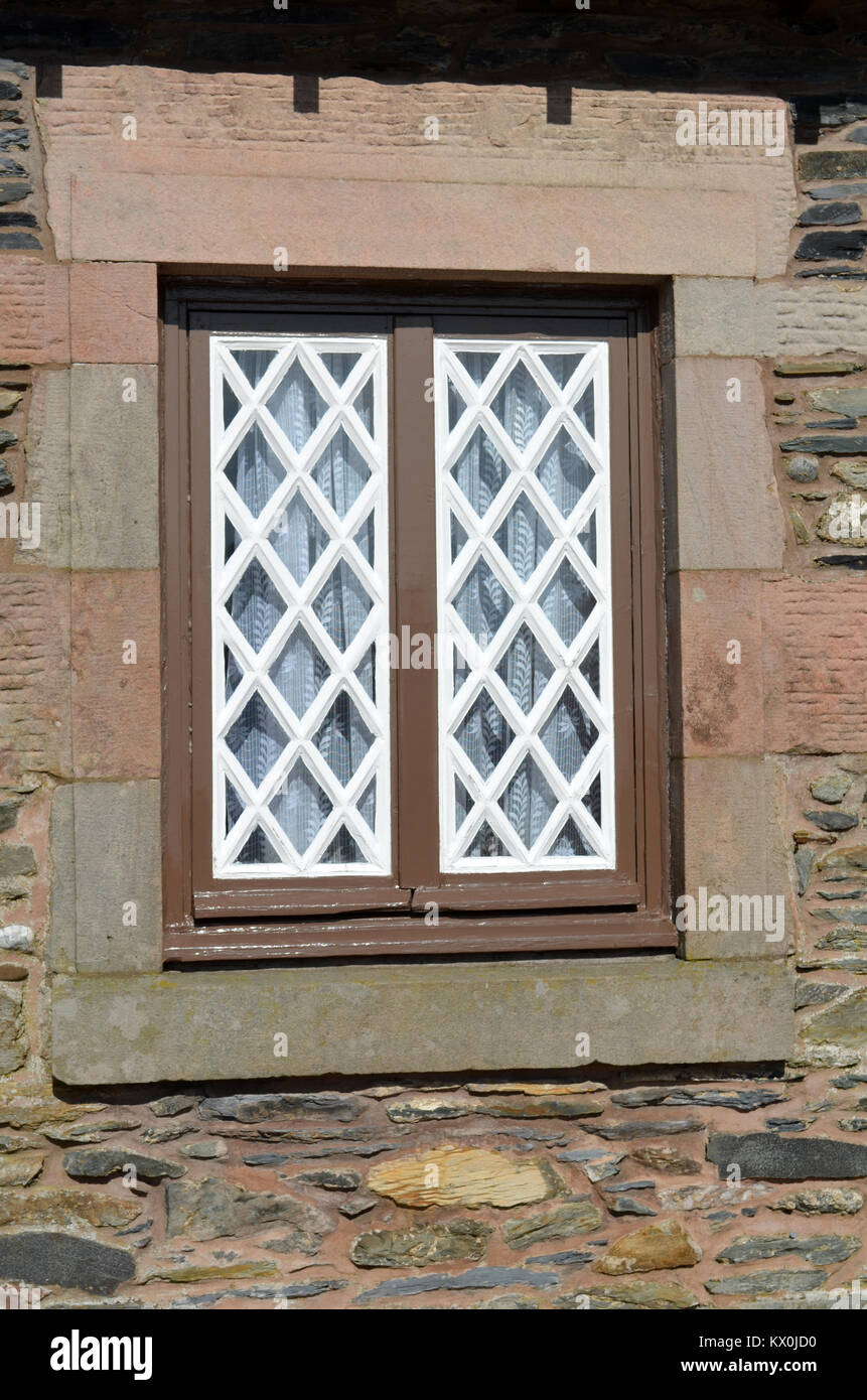Sandstone window frame hi-res stock photography and images - Alamy
