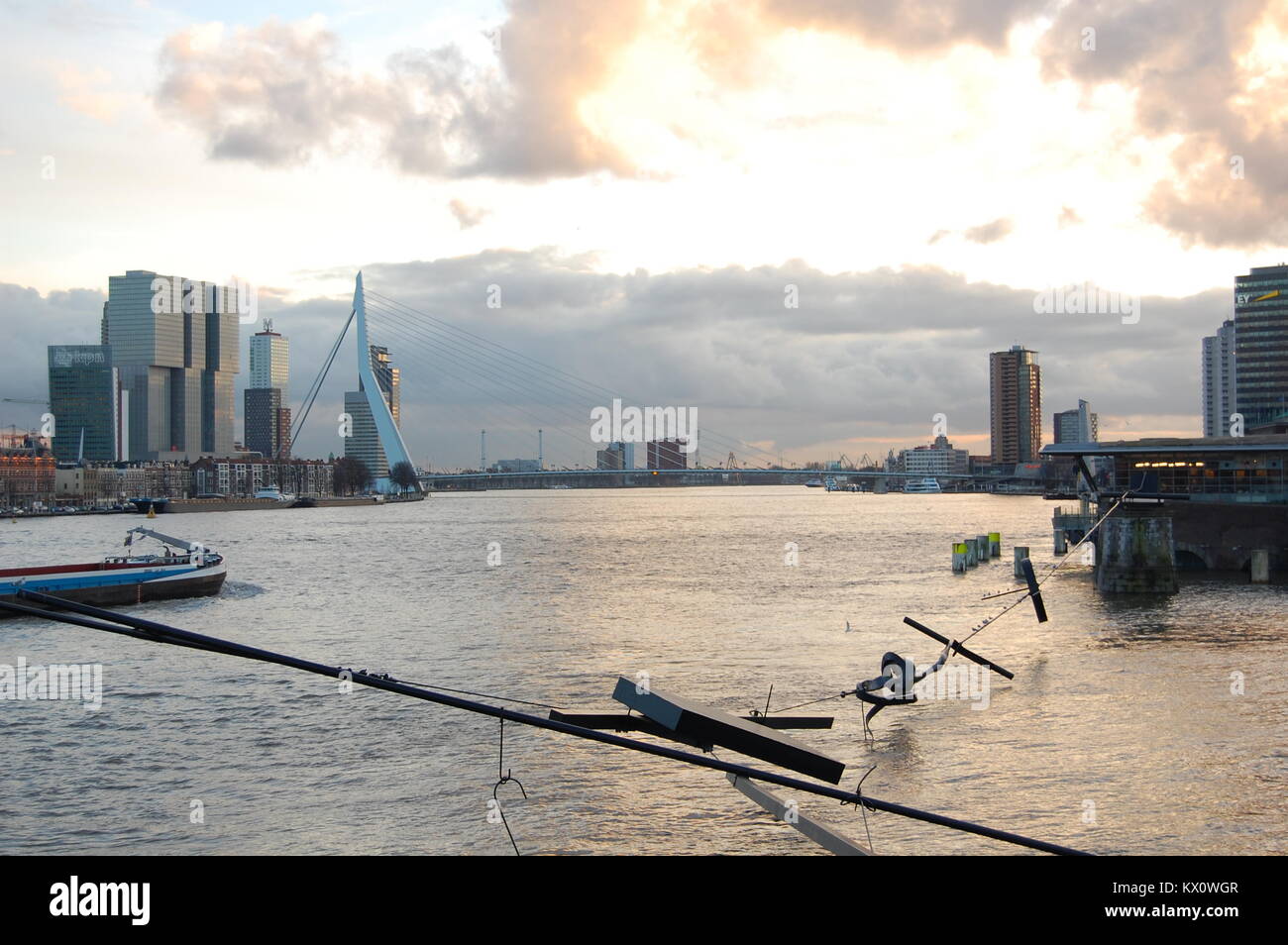 Rotterdam bridges hi-res stock photography and images - Alamy