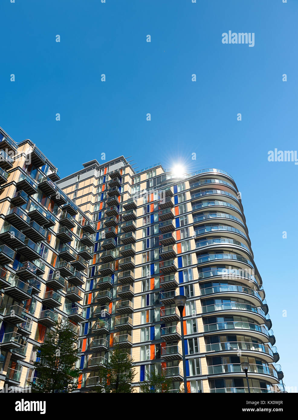 East London Apartment Block Stock Photos & East London Apartment Block ...