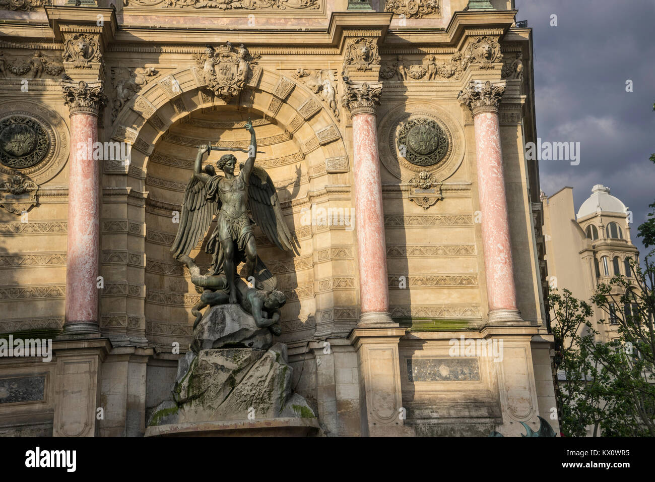 Place saint michel hi-res stock photography and images - Alamy
