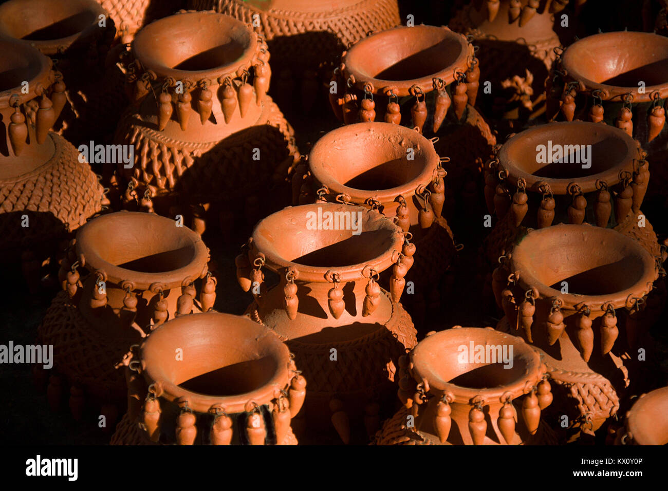 Earthen vessels hi-res stock photography and images - Alamy