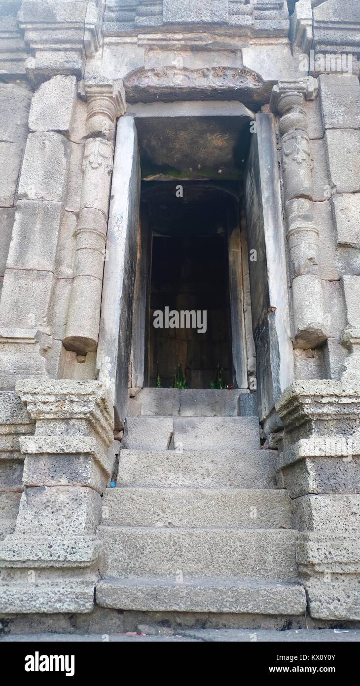 King Rudravarman Angkorian Ancient Hindi and Buddhist Religious Ruins ...