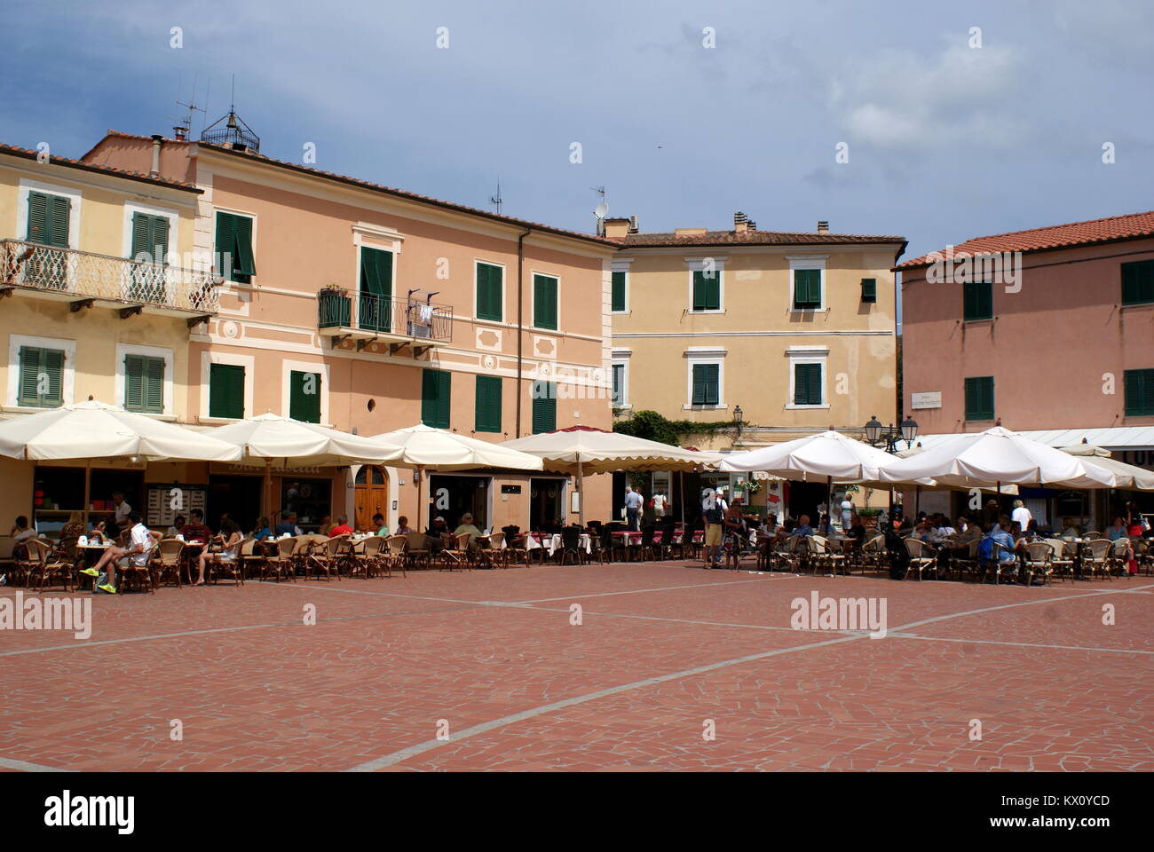 Giacomo matteotti hi-res stock photography and images - Alamy