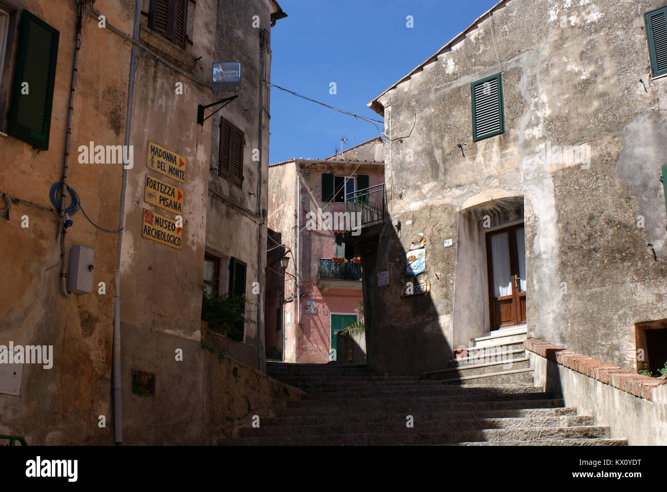 The old mountain town of Marciana, Elba, Italy Stock Photo - Alamy