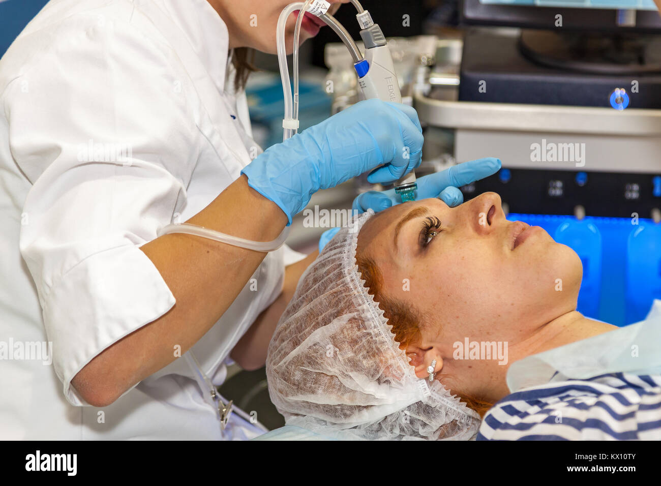 Apparatus procedure hi-res stock photography and images - Alamy