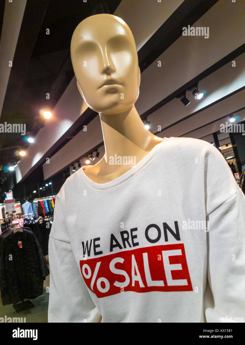 Dummy in the store, sale concept Stock Photo - Alamy