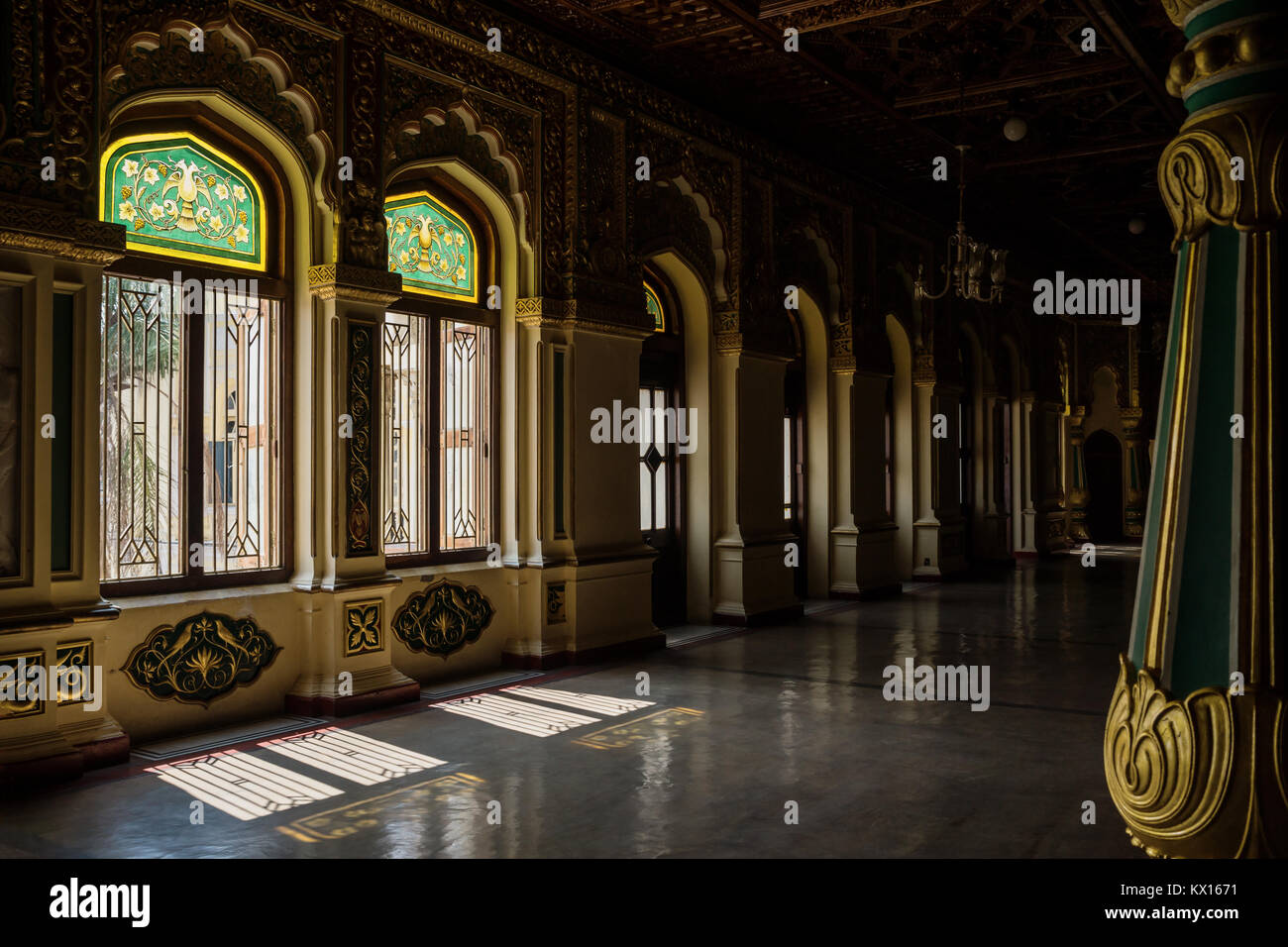 Inside mysore palace hi-res stock photography and images - Alamy