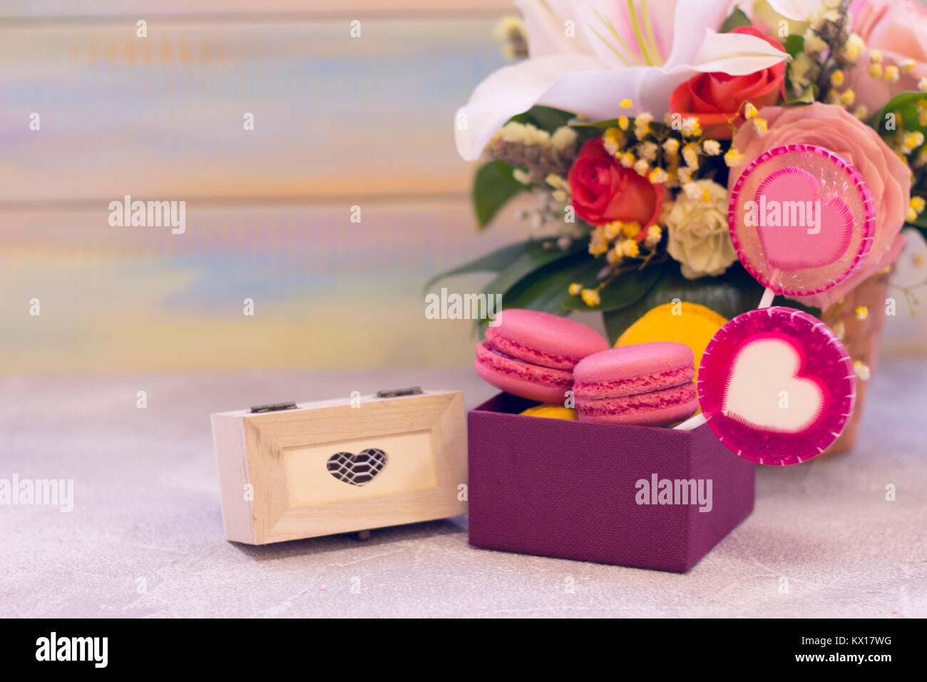 Bouquet of flowers and sweets hi-res stock photography and images - Alamy