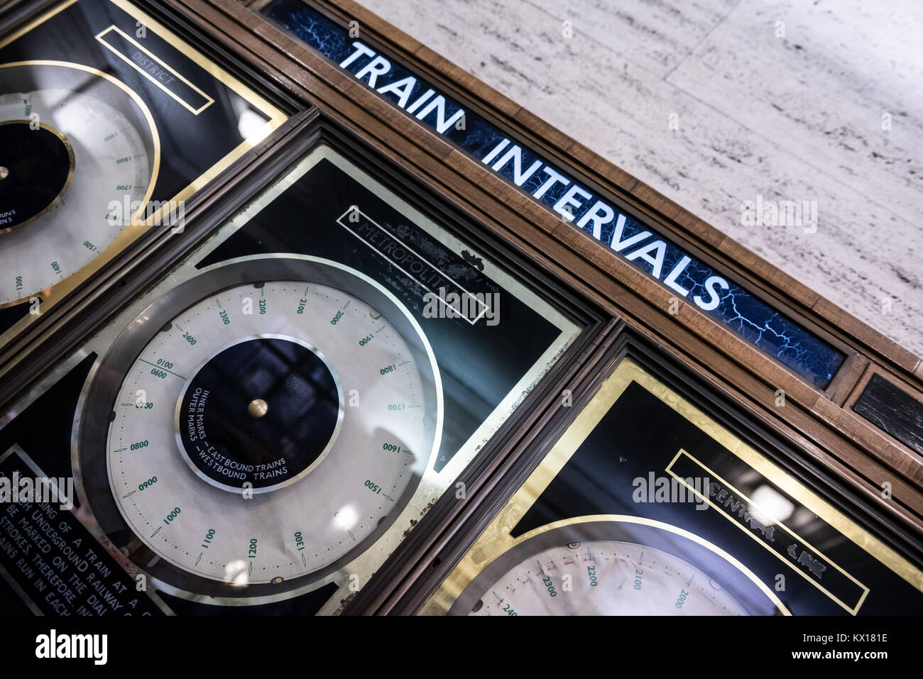 Tfl font hi-res stock photography and images - Alamy