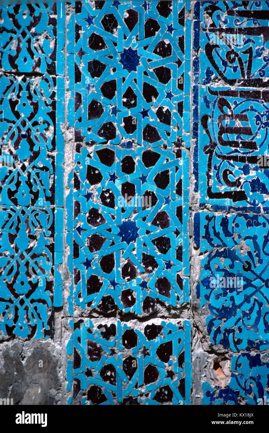 Seljuk tiles hi-res stock photography and images - Alamy