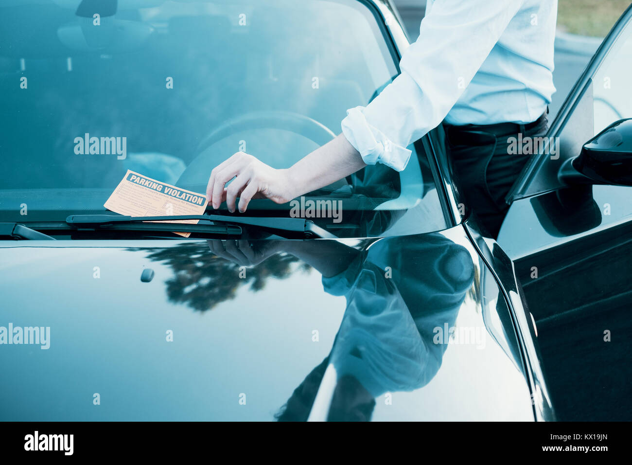 Parking fine illegal hi-res stock photography and images - Alamy