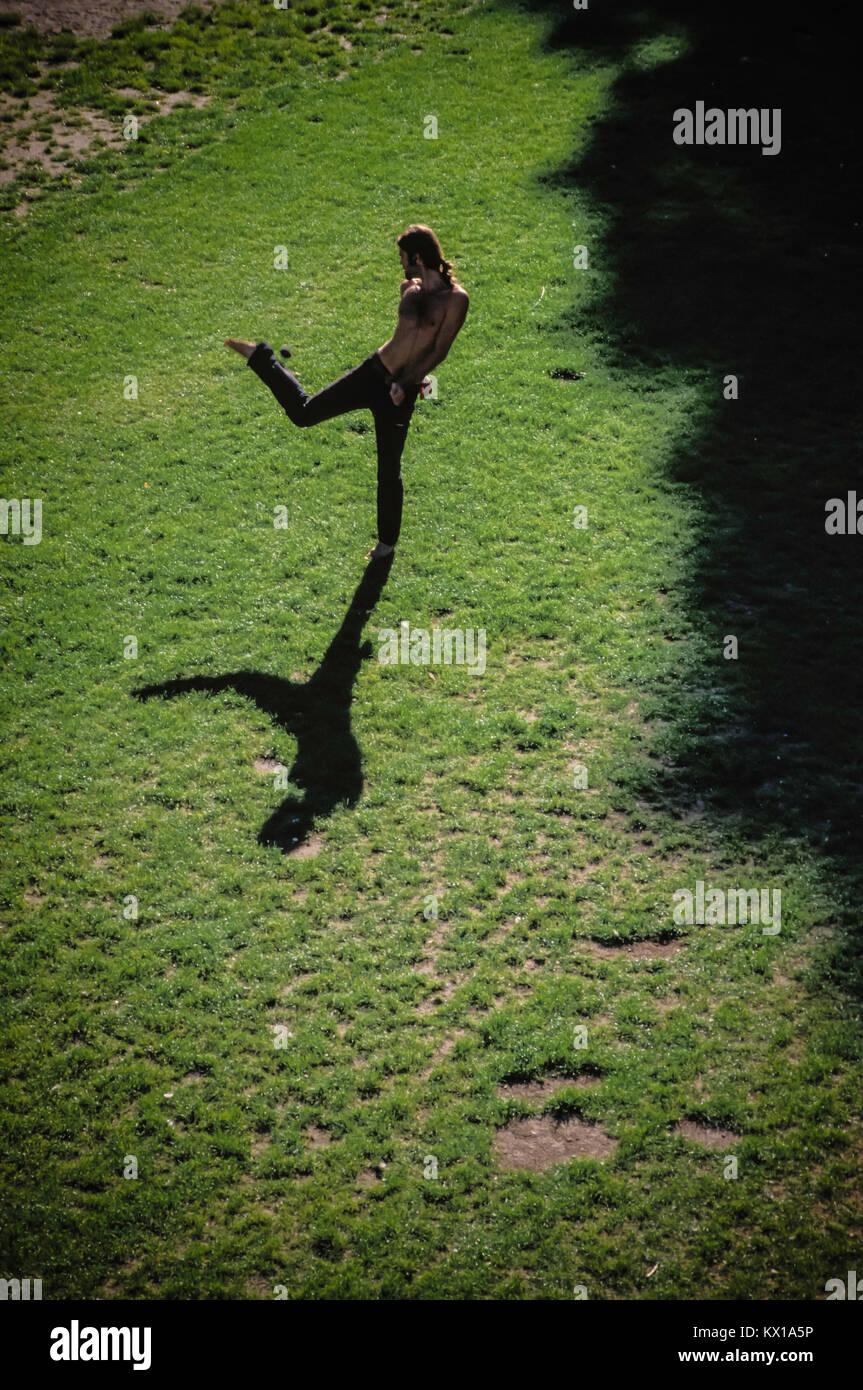 People playing footbag hi-res stock photography and images - Alamy