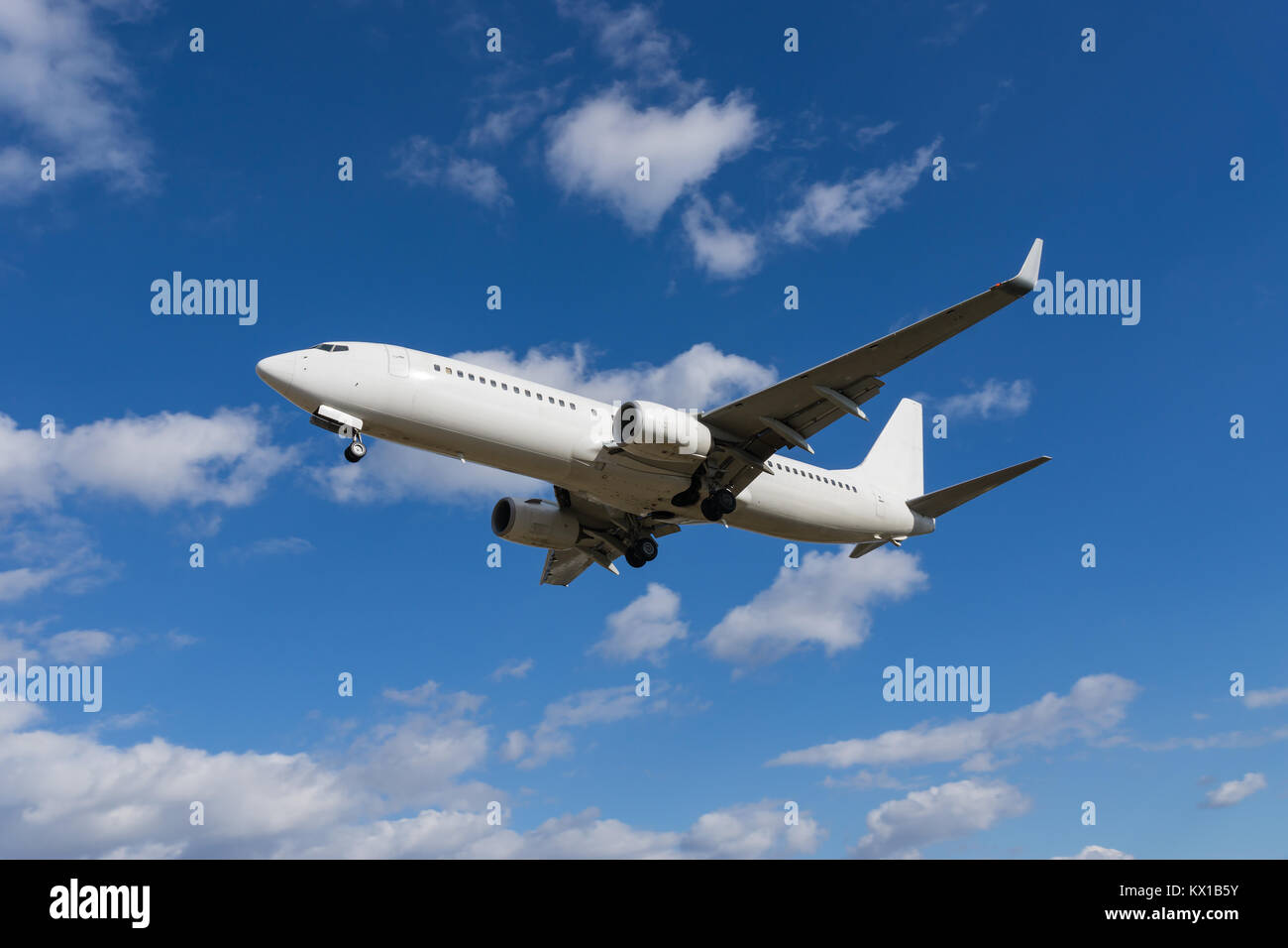 Boeing 737 landing gear hi-res stock photography and images - Alamy