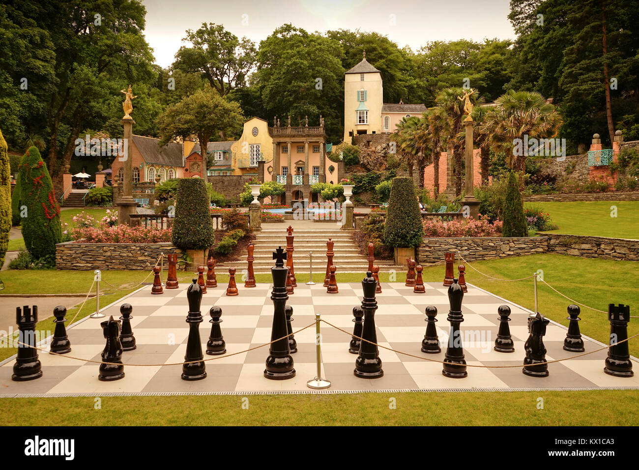 Portmeirion chess set hi-res stock photography and images - Alamy