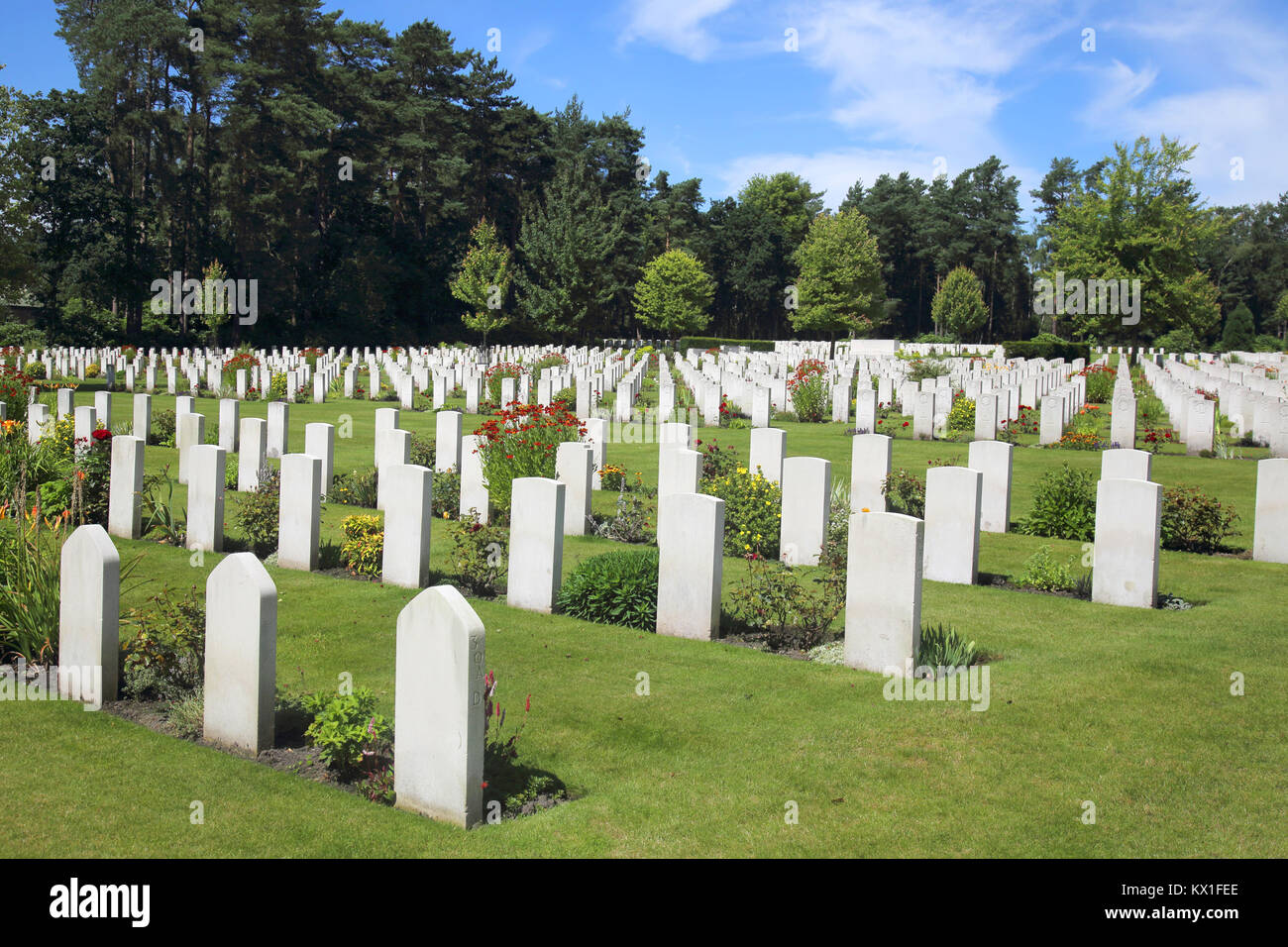 brookwood military cemetery surrey Stock Photo - Alamy