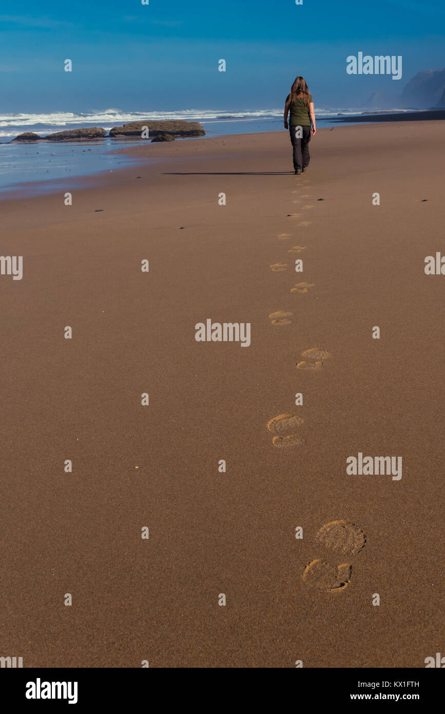 Body parts walking people on hi-res stock photography and images - Alamy