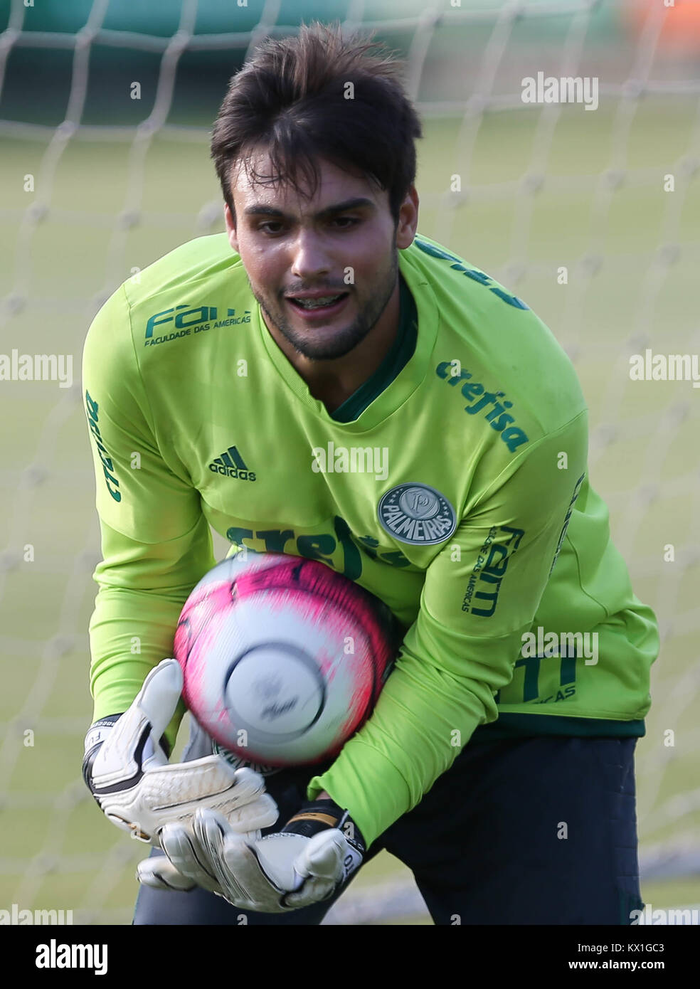 SÃO PAULO, SP - 05.01.2018: TREINO DO PALMEIRAS - Goalkeeper Daniel ...