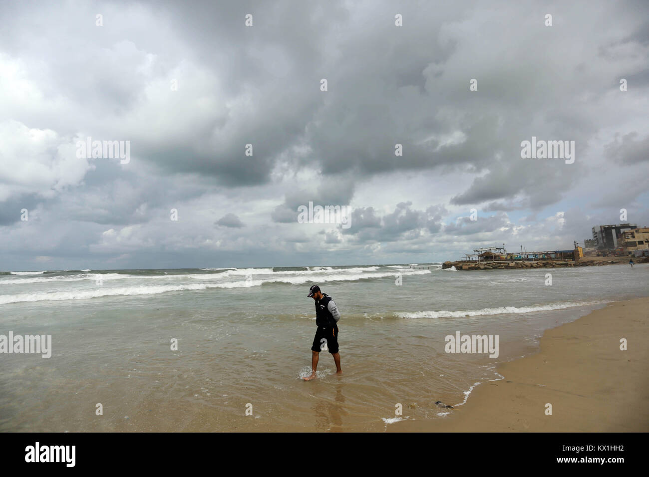 Gaza City, Gaza Strip, Palestinian Territory. 6th Jan, 2018. A ...