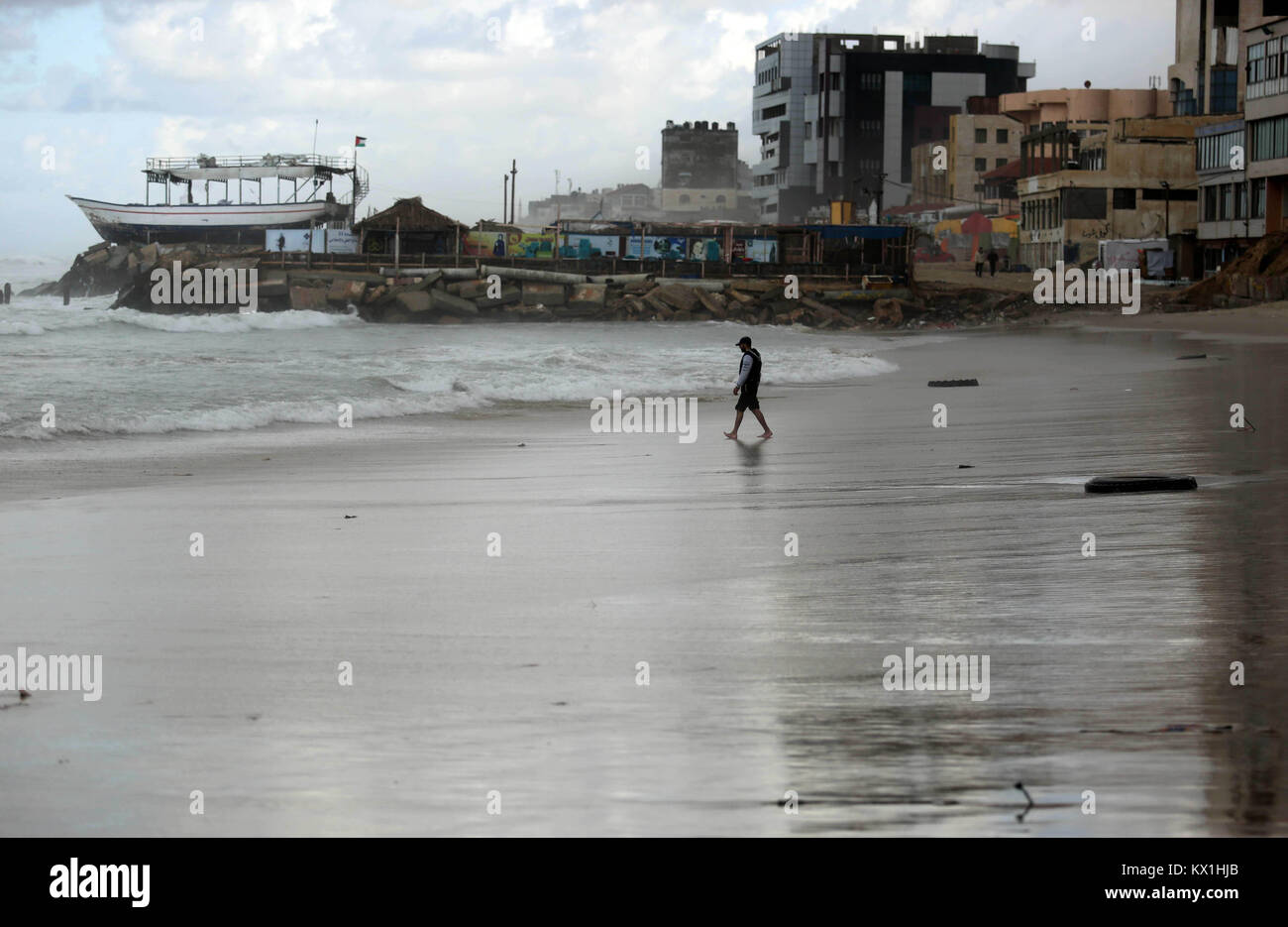Gaza City, Gaza Strip, Palestinian Territory. 6th Jan, 2018. A ...