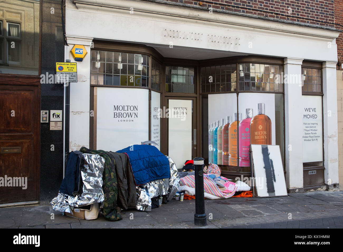 Homeless Shop Doorway Uk High Resolution Stock Photography and Images ...