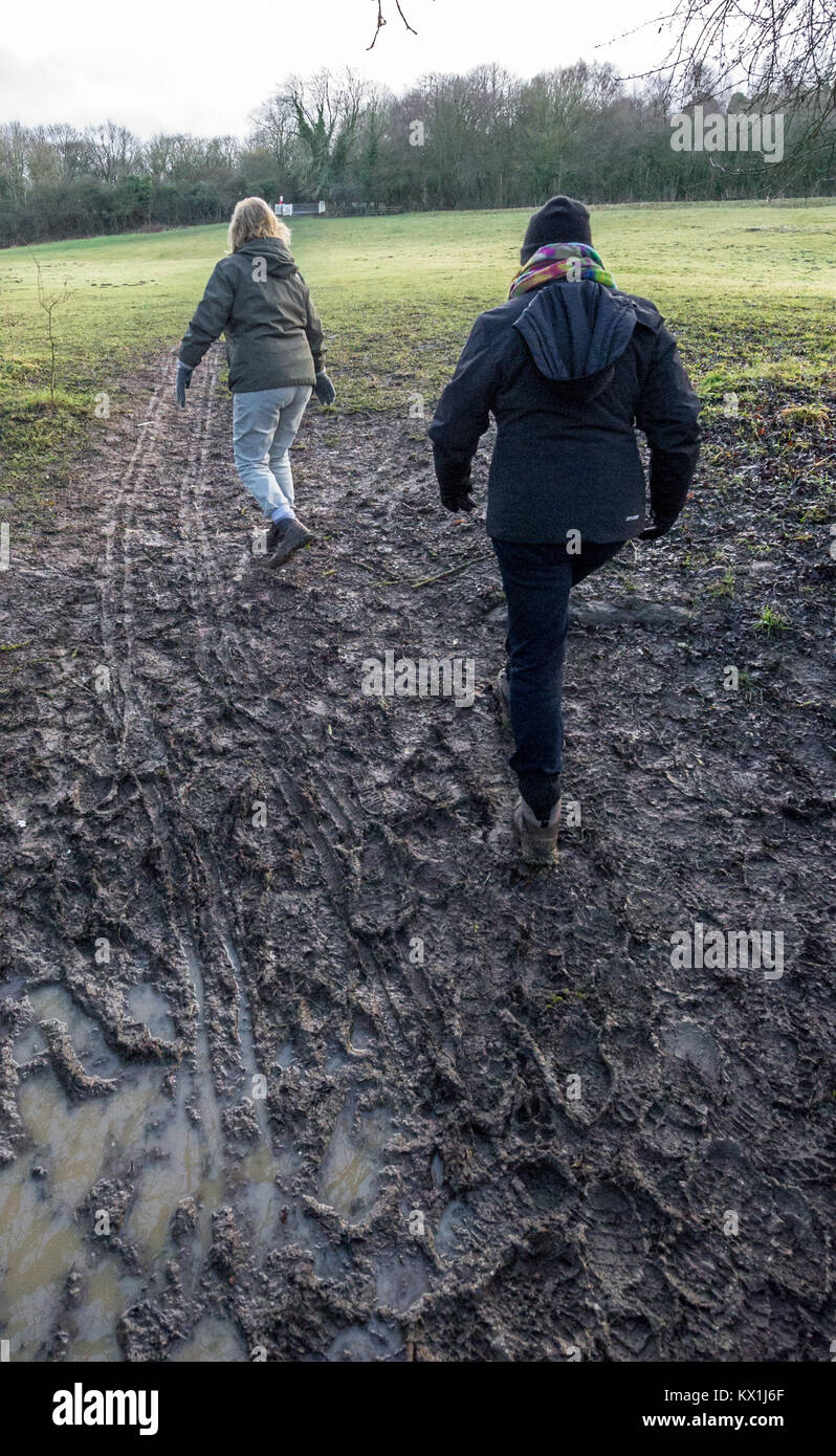 Kirkby in Ashfield, Nottinghamshire. 6th January, 2017. Walkers ...