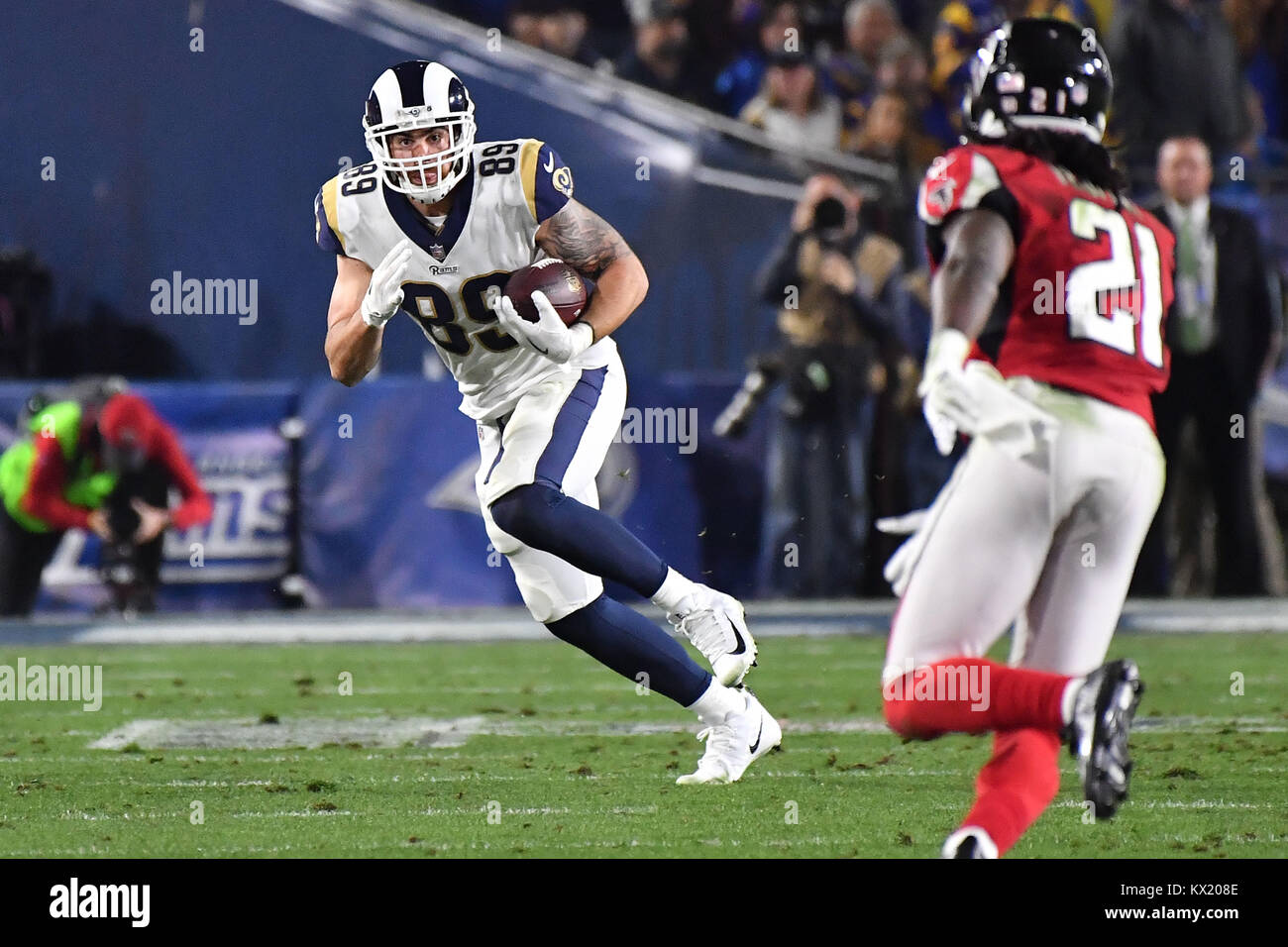 Los Angeles, CA, USA. 6th Jan, 2018. Los Angeles Rams tight end Tyler ...