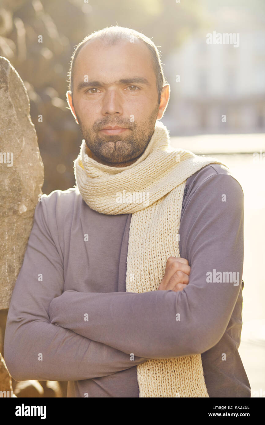 Street style portrait handsome hi-res stock photography and images - Alamy
