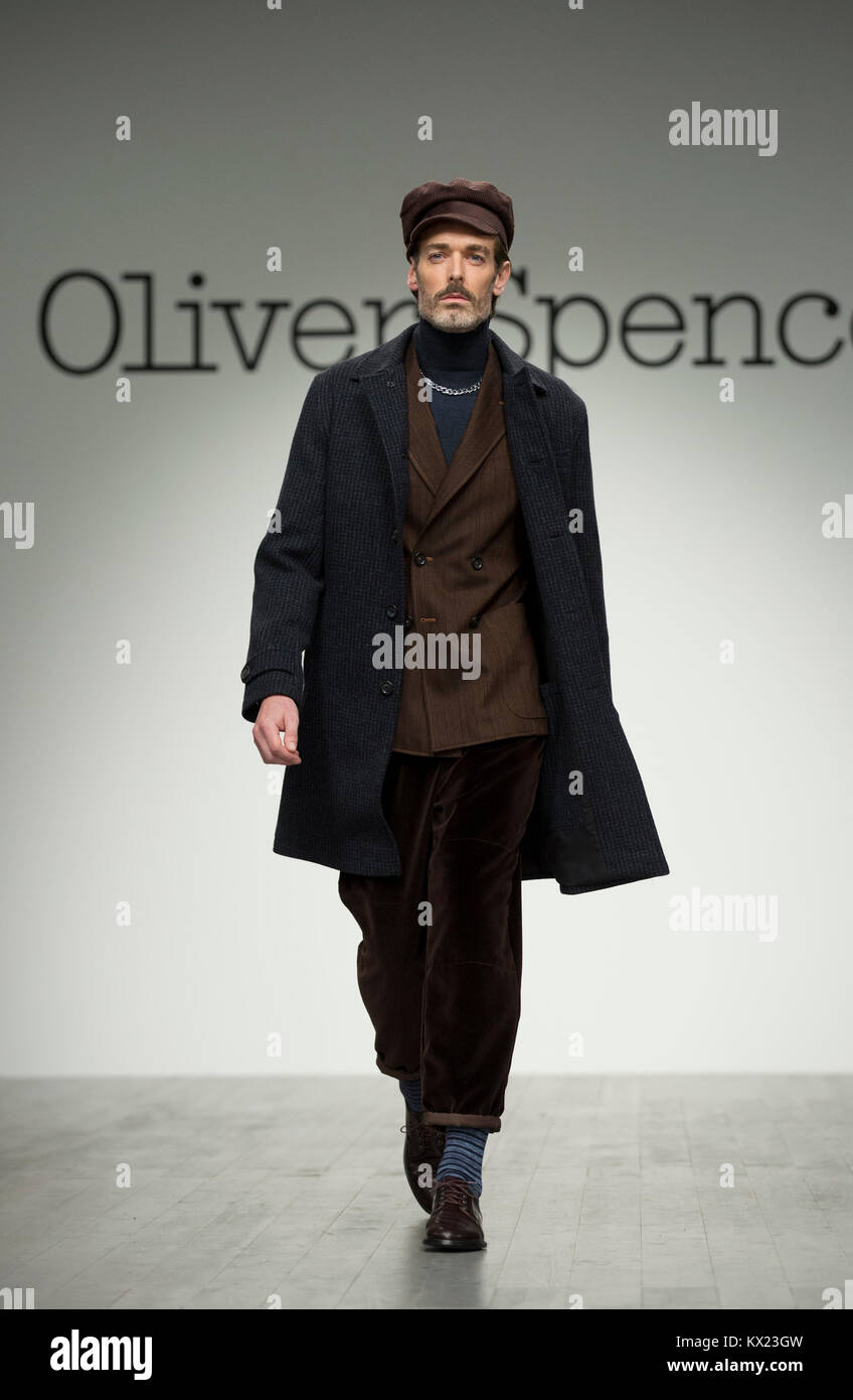 Richard biedul on catwalk hi-res stock photography and images - Alamy