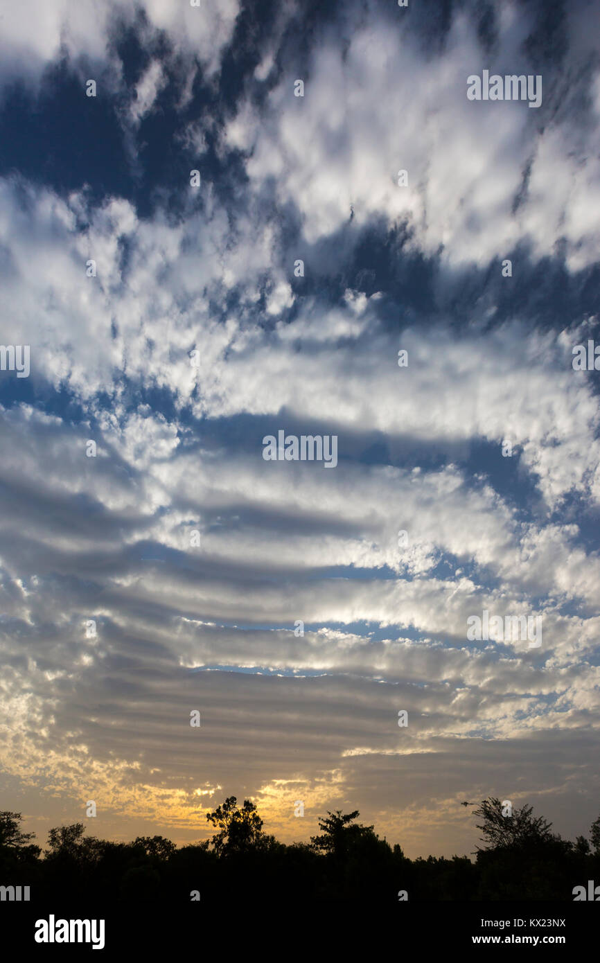 Layers of cloud hi-res stock photography and images - Alamy