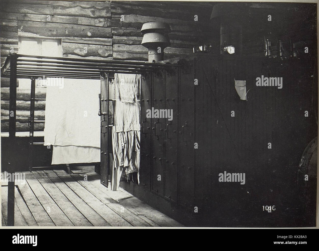 A historical image of a division laundry in Galicia, depicting the ...