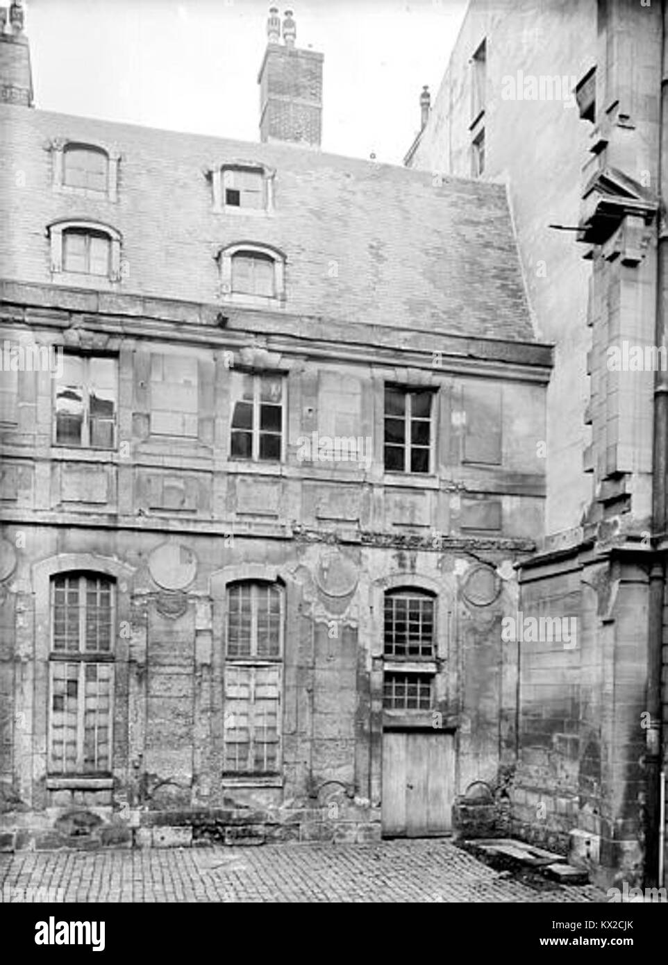 A view of the Louis XIII building in the Cour des Princes at the Palace ...