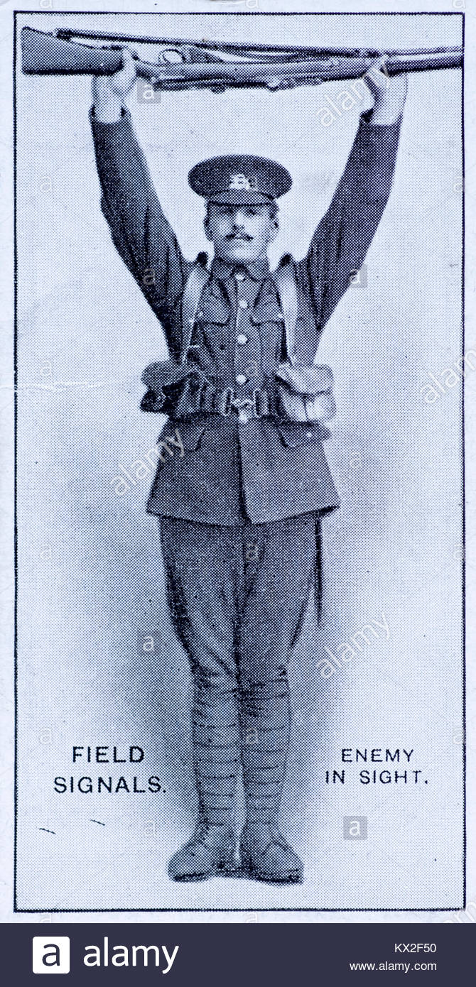 British soldiers signalling hi-res stock photography and images - Alamy