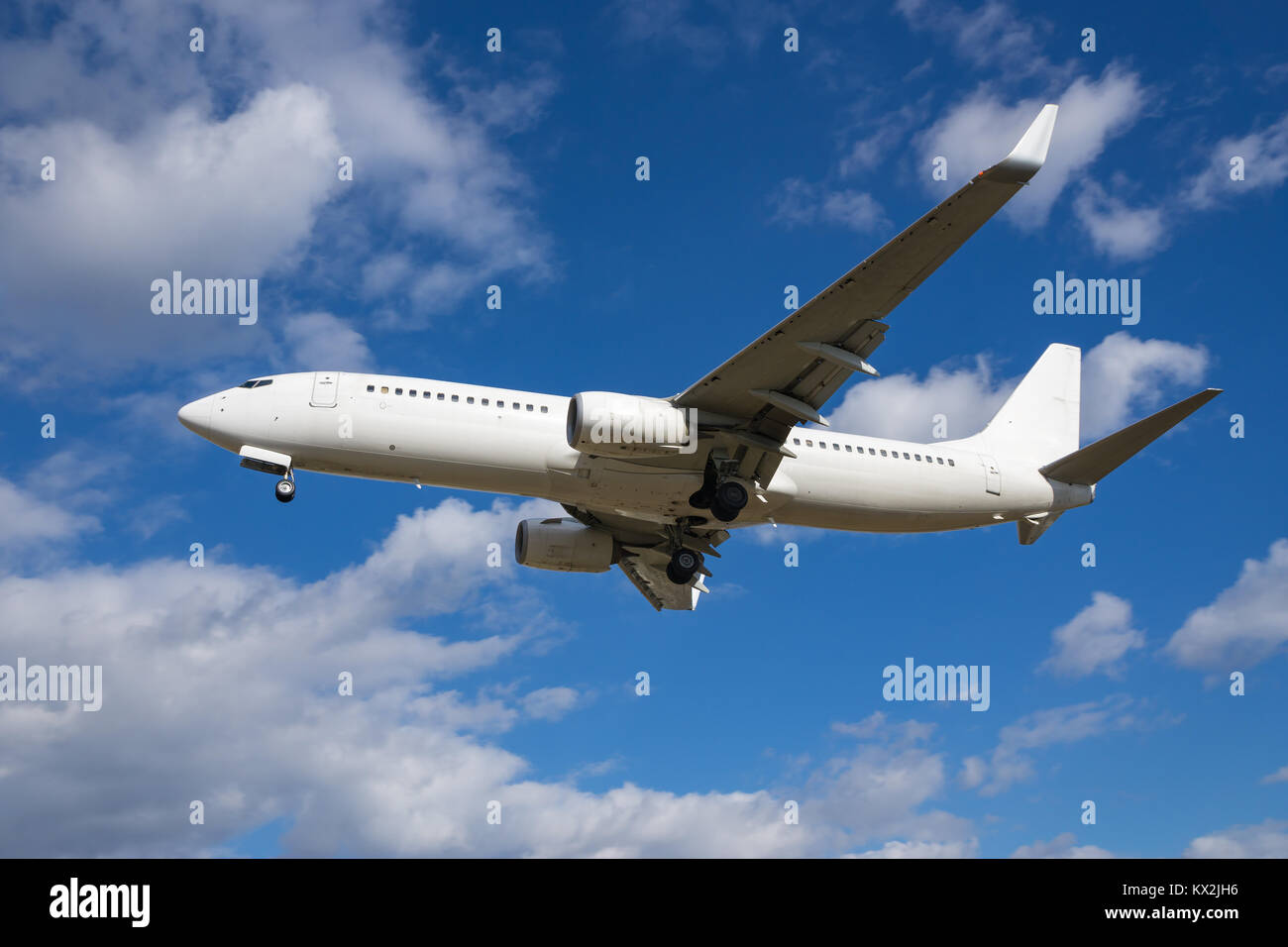 Boeing 737 landing gear hi-res stock photography and images - Alamy