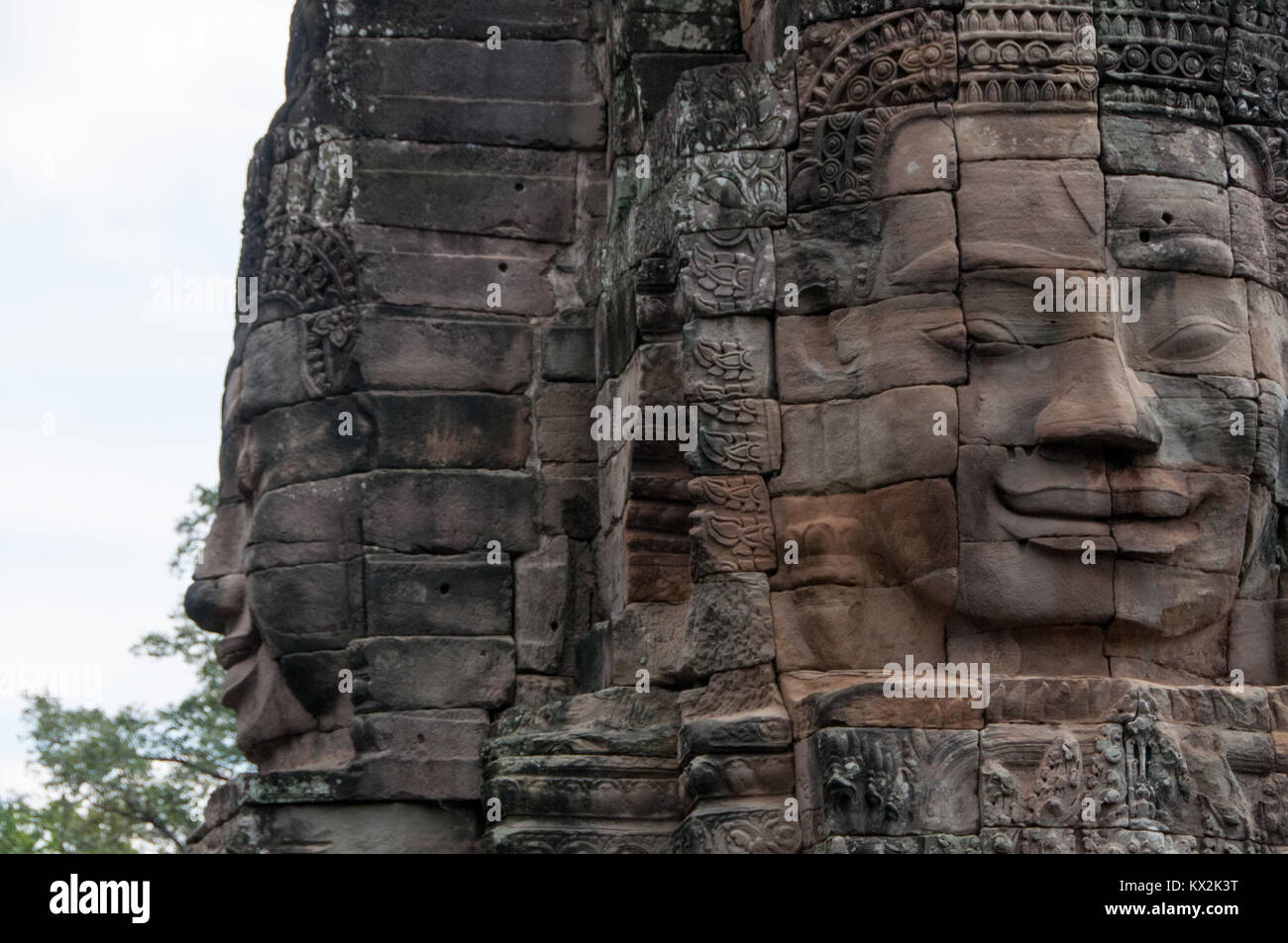 Bayon Temple Statue Heads Stock Photo - Alamy
