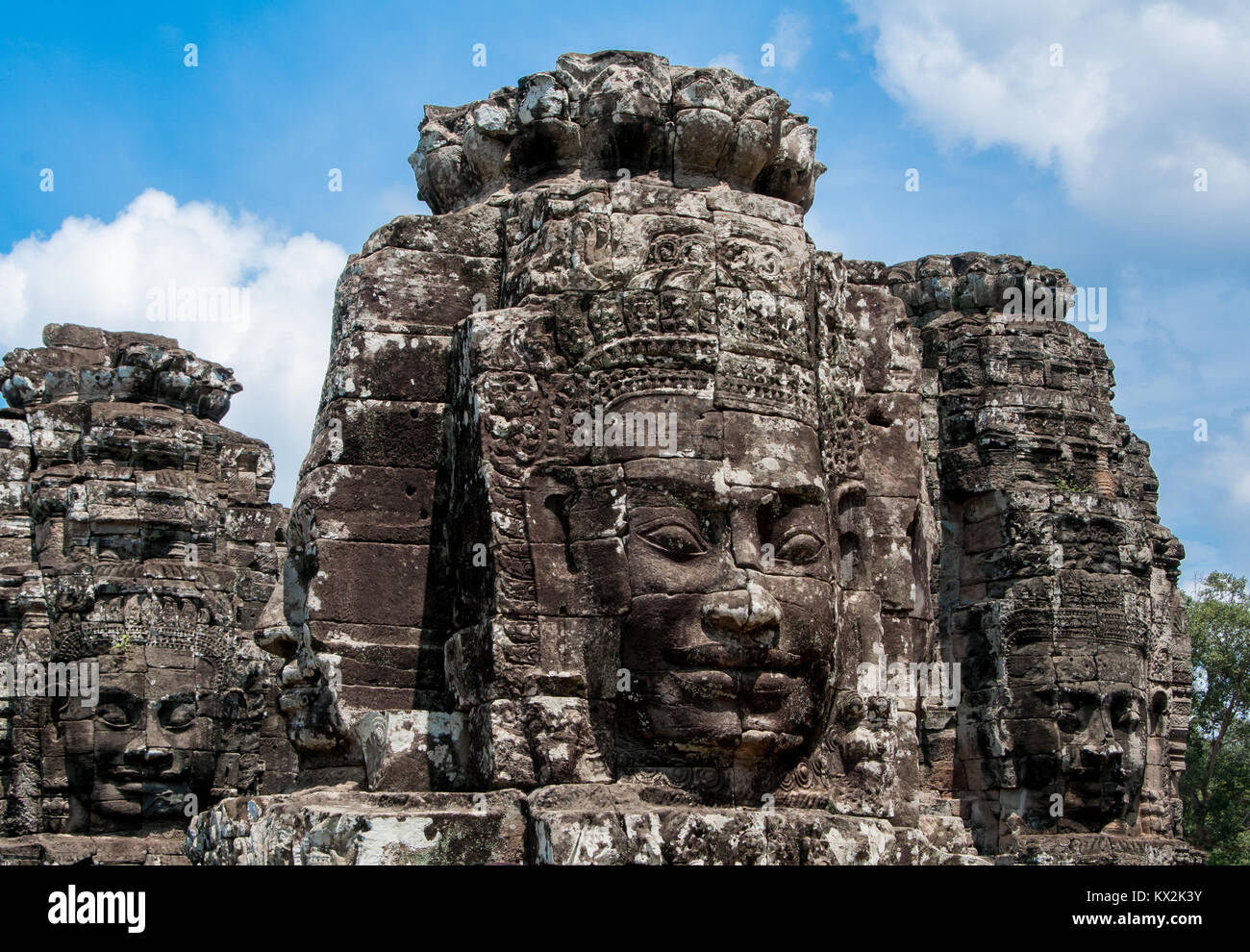 Bayon Temple Statue Heads Stock Photo - Alamy