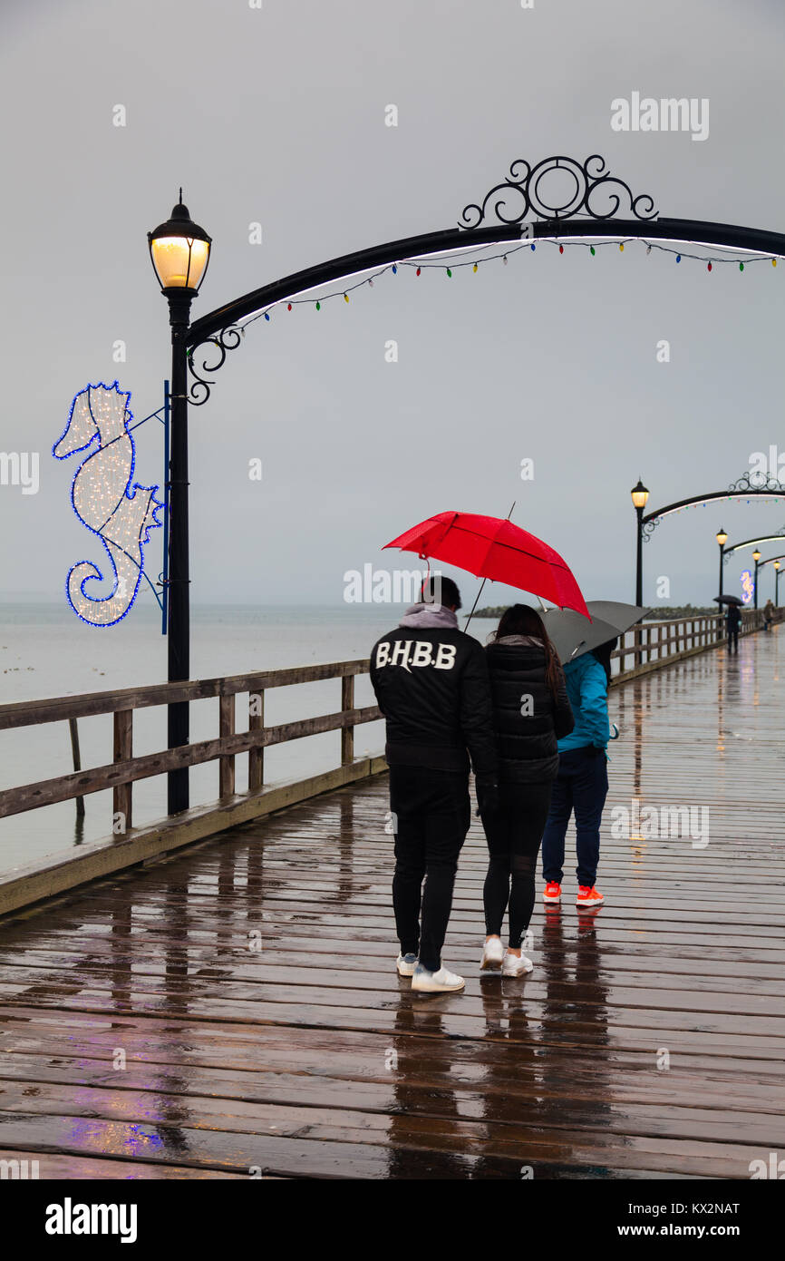 Wet miserable people hi-res stock photography and images - Alamy