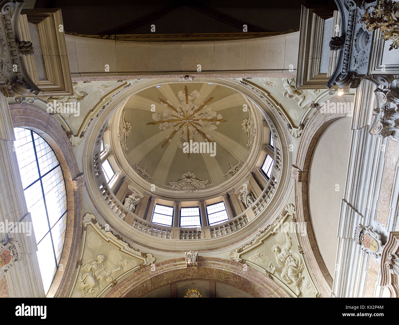 Verona Veneto Italy. Santa Maria Matricolare cathedral interior, dome ...