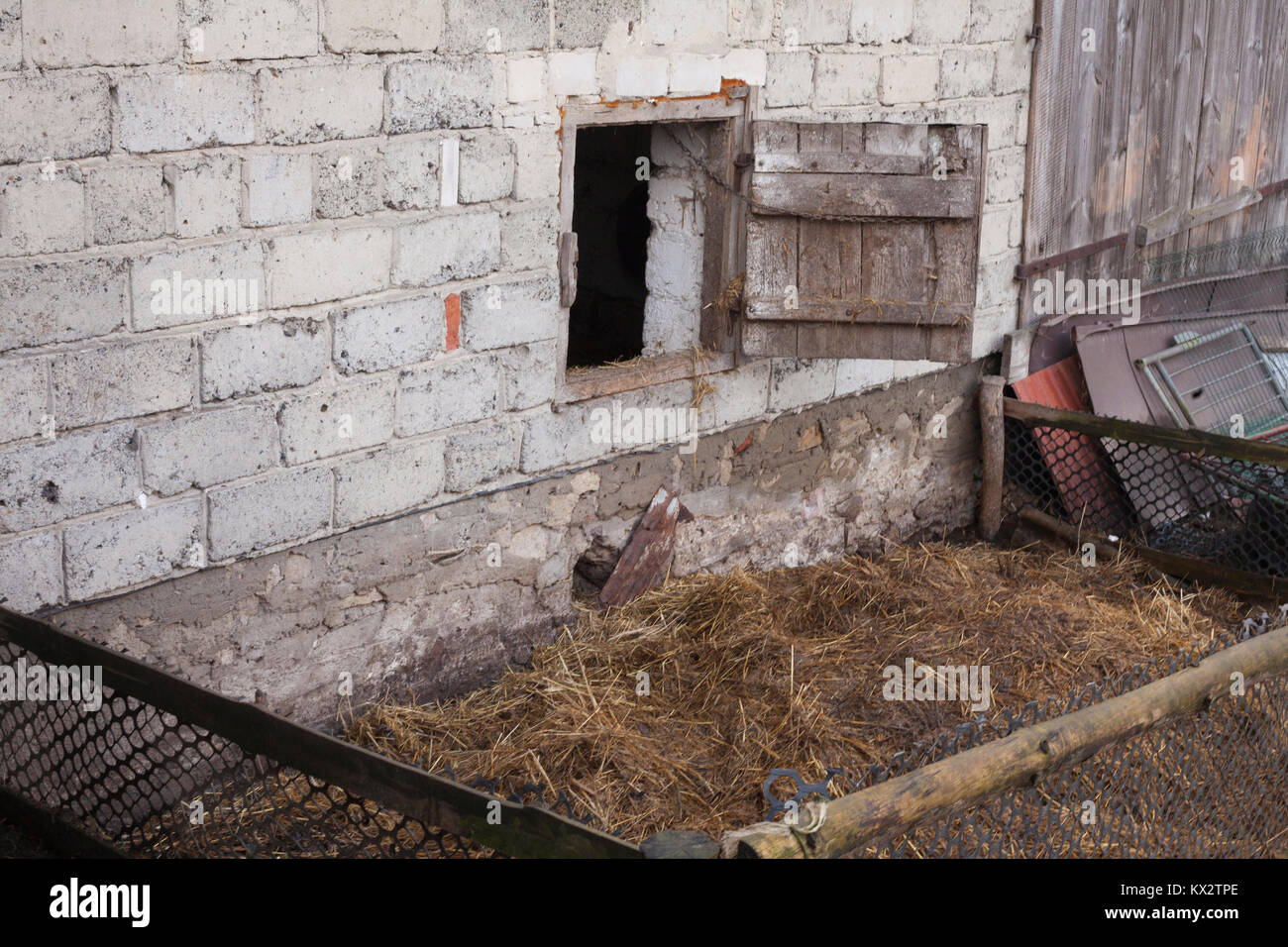 Cattle manure heap on farm land hi-res stock photography and images - Alamy