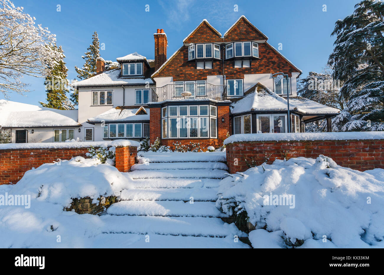 Prime residential property: Large detached Tarrant house and garden ...