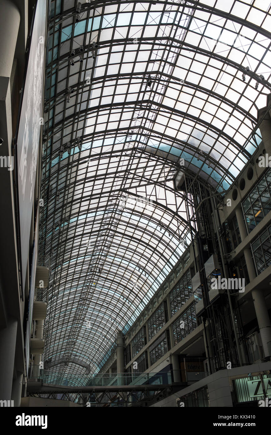Glass roof building hi-res stock photography and images - Alamy